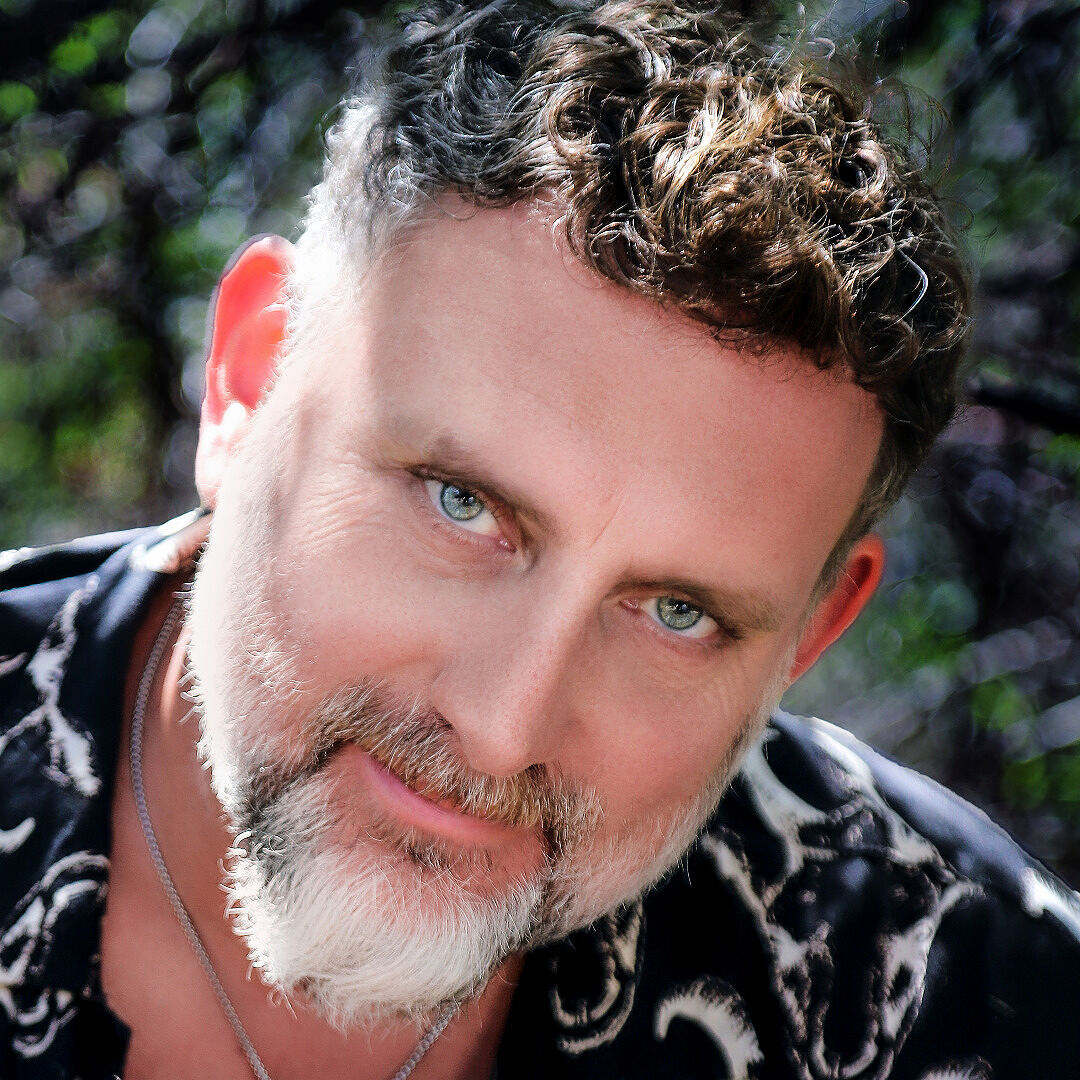 Tim Cummings - Alle Hörbücher bei Audible.de