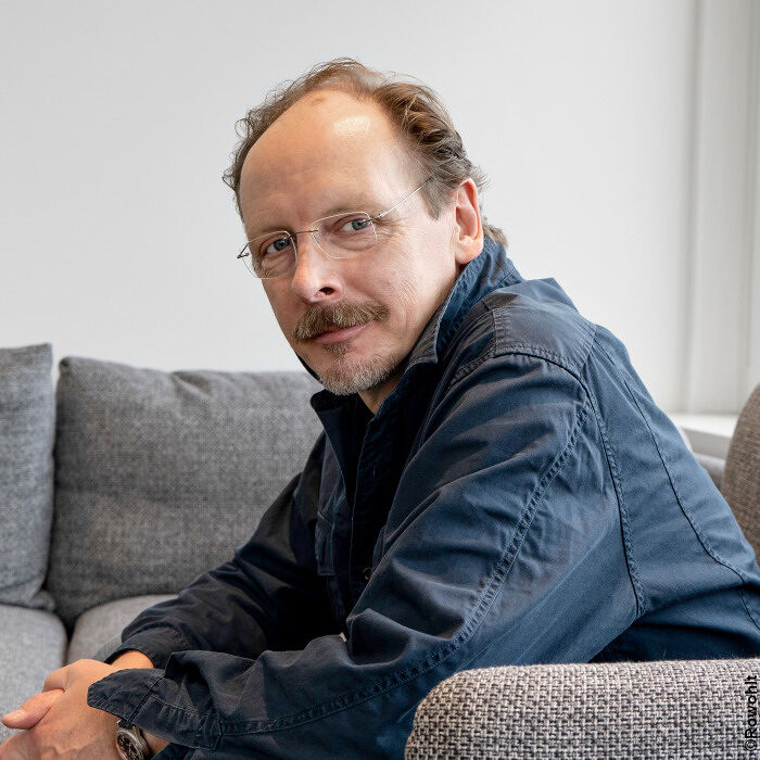 Axel Simon – Audio Books, Best Sellers, Author Bio | Audible.com