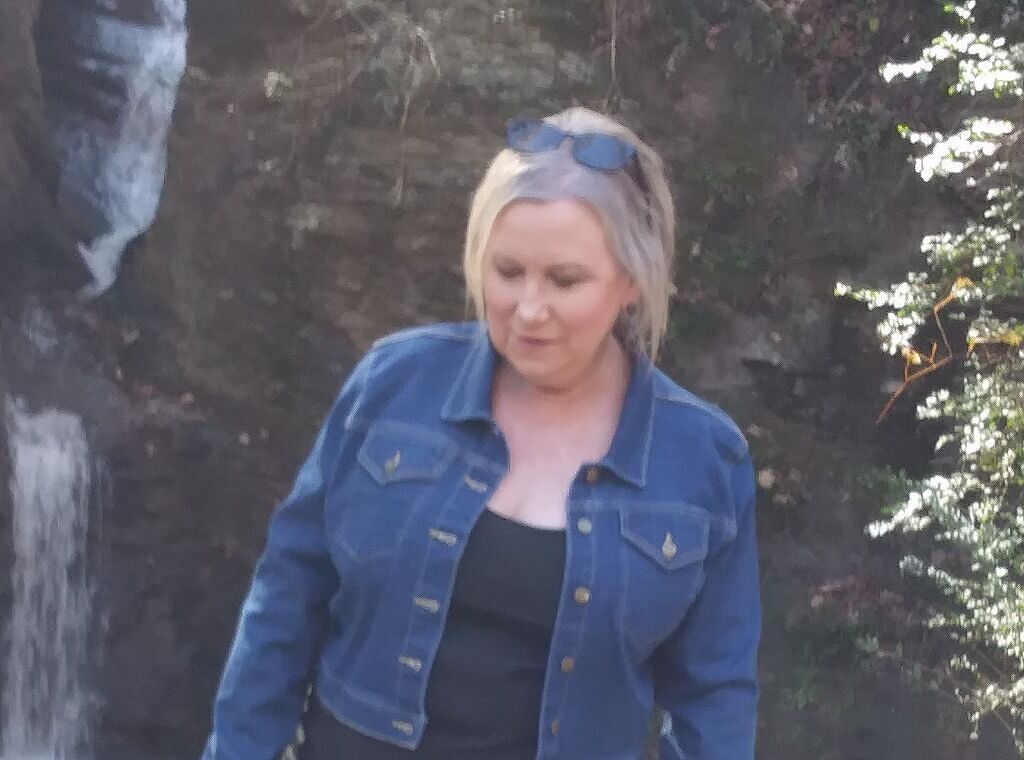 Sharon Chapman – Audio Books, Best Sellers, Author Bio | Audible.com