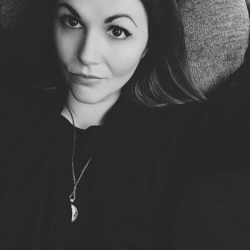 Lindy Ryan – Audio Books, Best Sellers, Author Bio | Audible.com