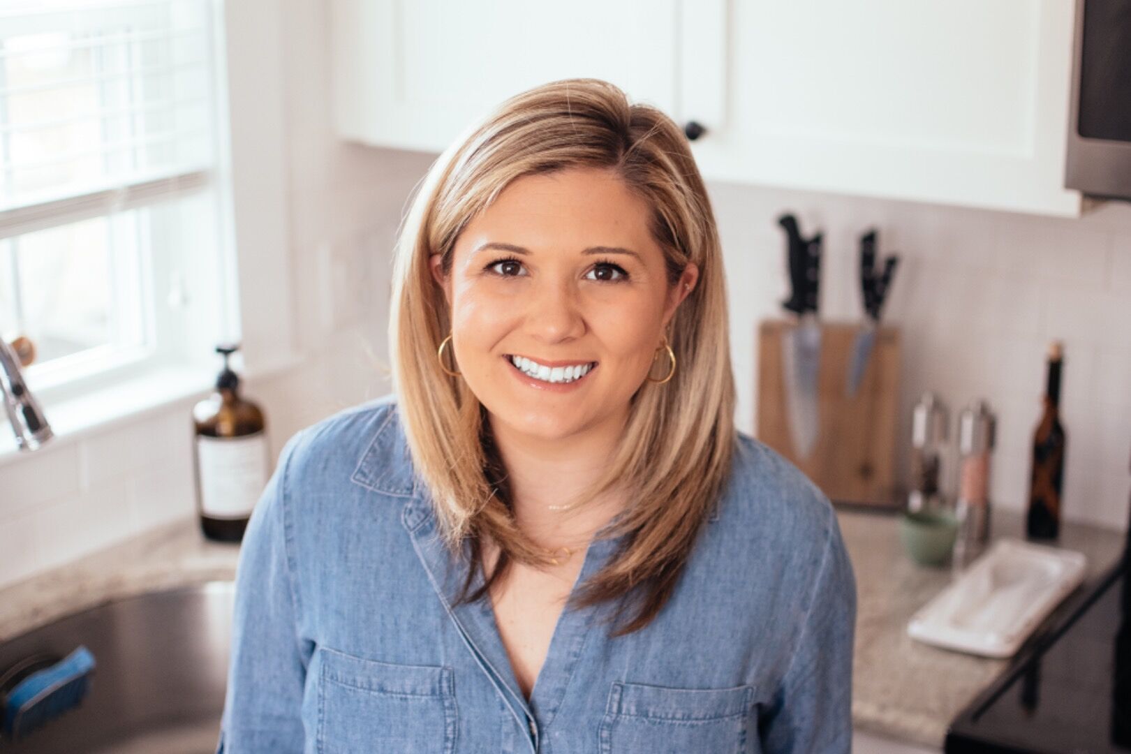 Kenzie Swanhart – Audio Books, Best Sellers, Author Bio | Audible.com