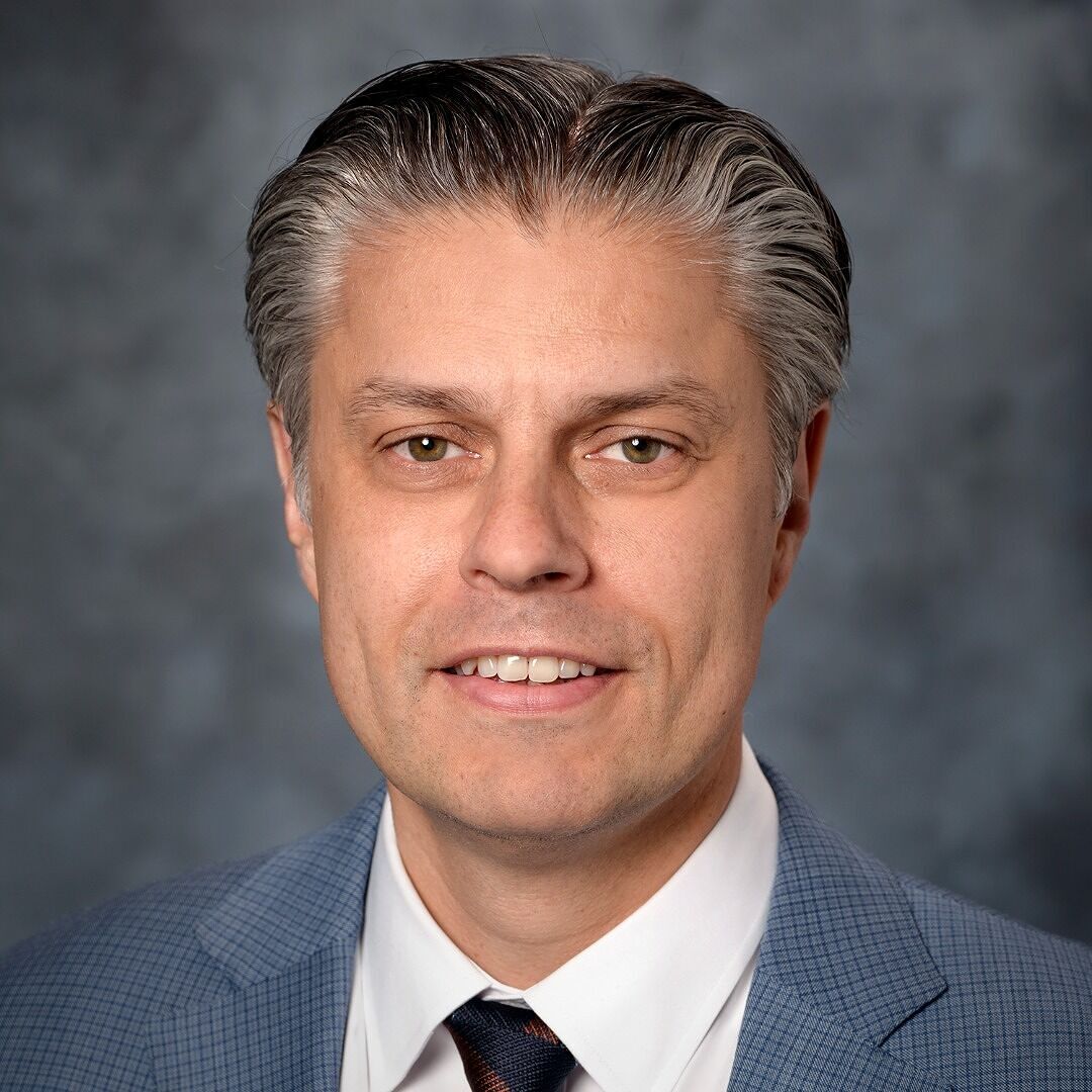 Dr. Mark Pimentel – Audio Books, Best Sellers, Author Bio | Audible.com