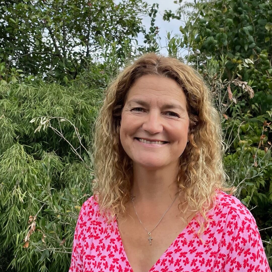 Rowena Hicks – Audio Books, Best Sellers, Author Bio | Audible.com