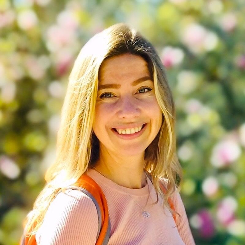 Lana Ryan – Audio Books, Best Sellers, Author Bio | Audible.com