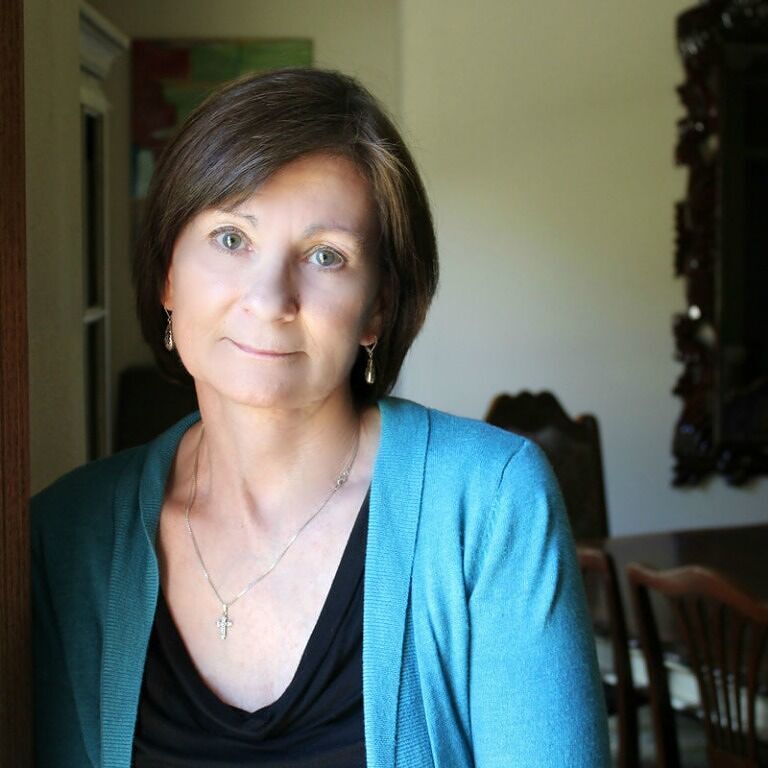 Elizabeth Collums – Audio Books, Best Sellers, Author Bio | Audible.com