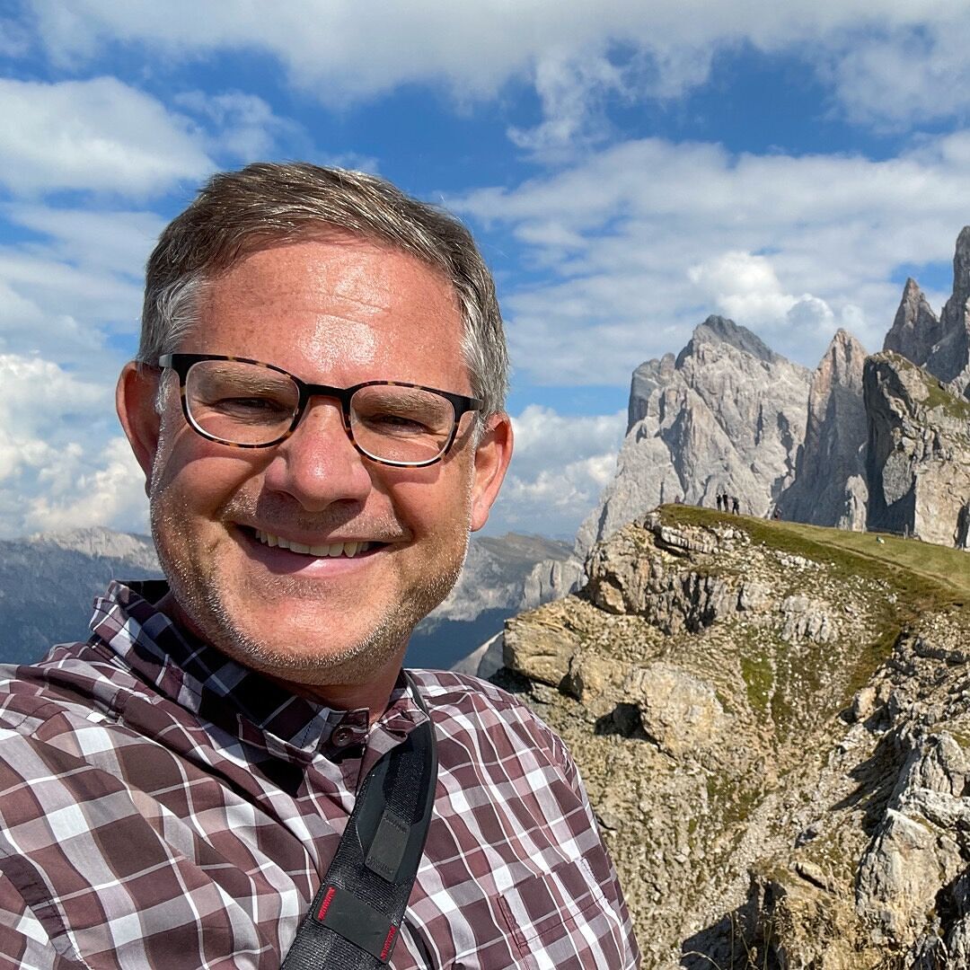 Cameron Hewitt – Audio Books, Best Sellers, Author Bio | Audible.com