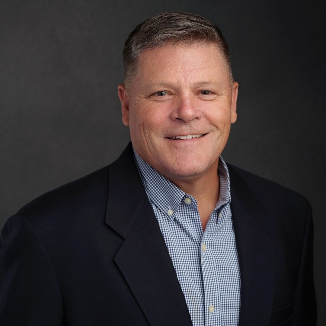 Jim Camp Jr – Audiolibros, Bestsellers, Biografía del Autor | Audible.com