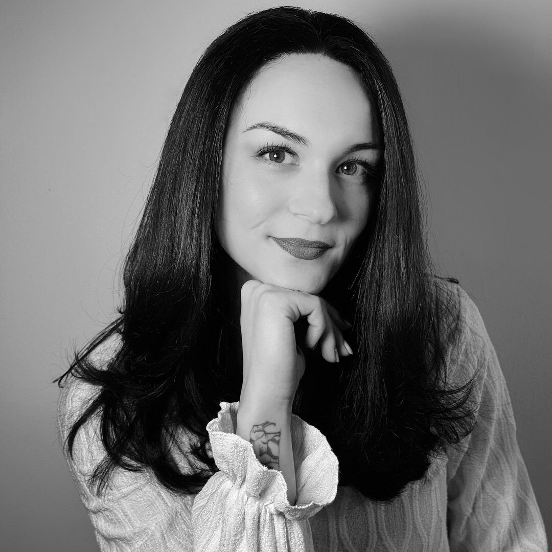 Haley M. Opet – Audiolibros, Biografía del autor | Audible.es