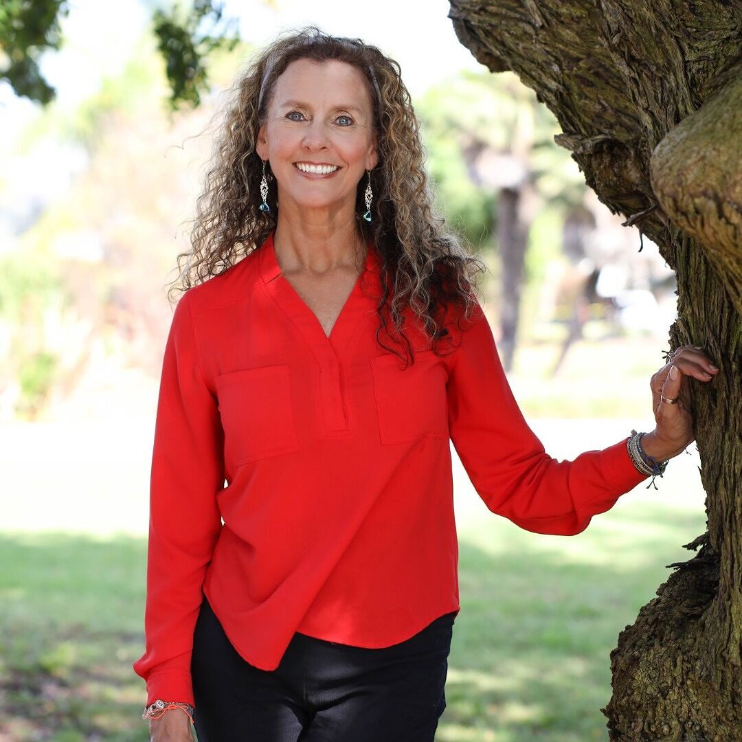 Allison Davis Maxon – Audio Books, Best Sellers, Author Bio | Audible.com