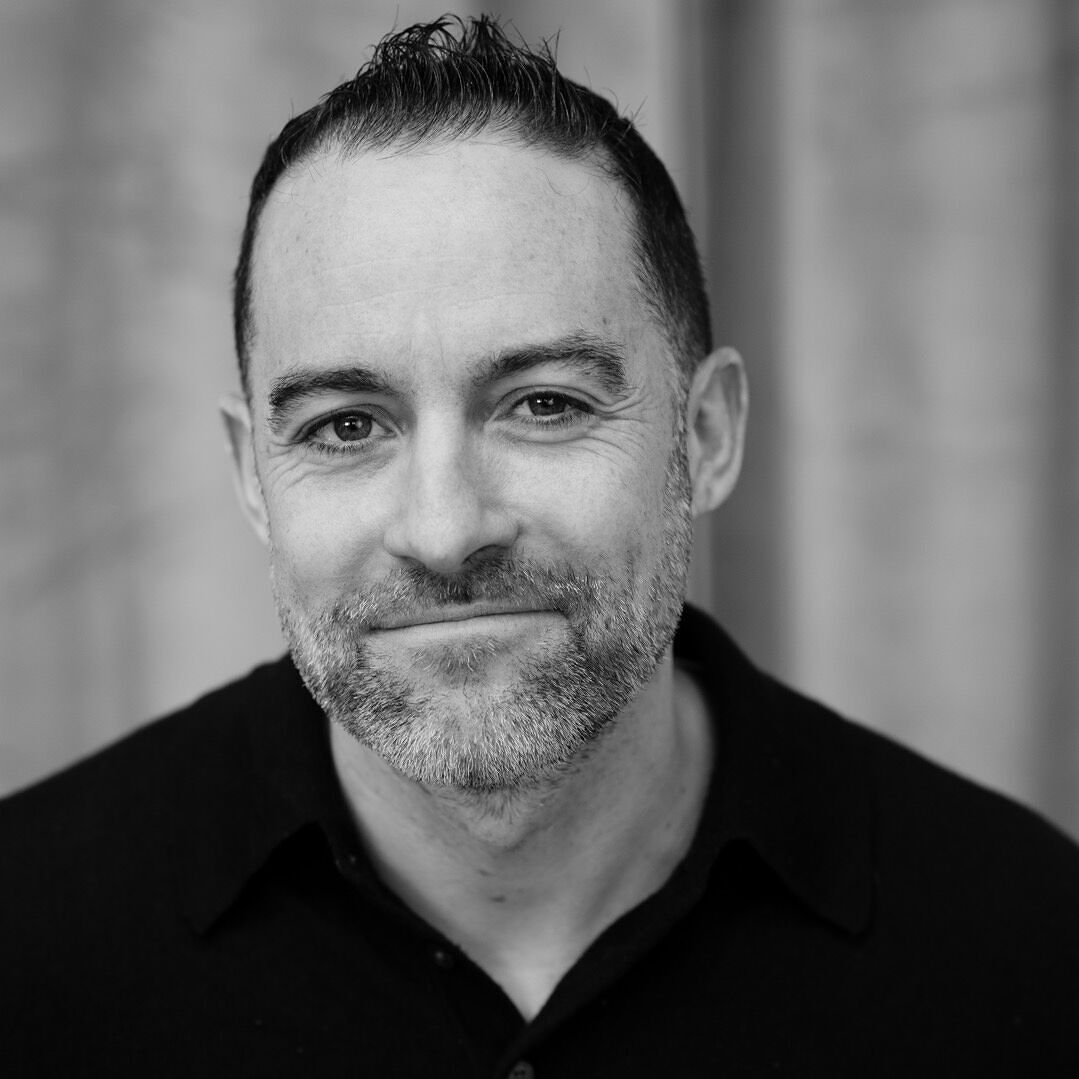 Aaron Damiani - Alle Hörbücher bei Audible.de