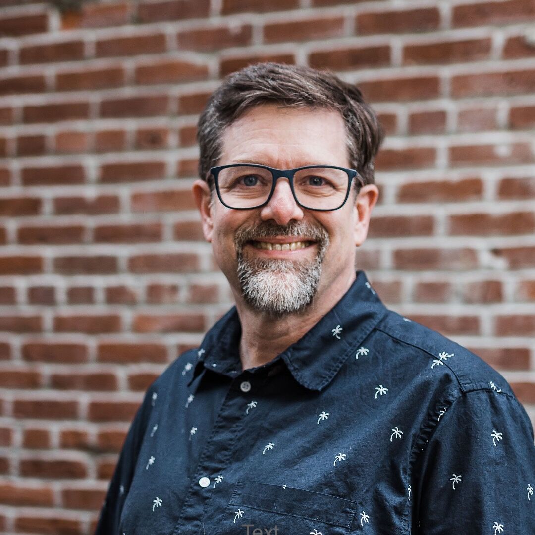 Matt Friesen - Alle Hörbücher bei Audible.de