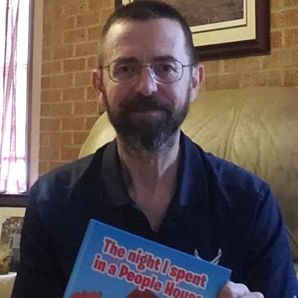 The night I spent in a People House: Berry, Douglas: 9781649523853 ...