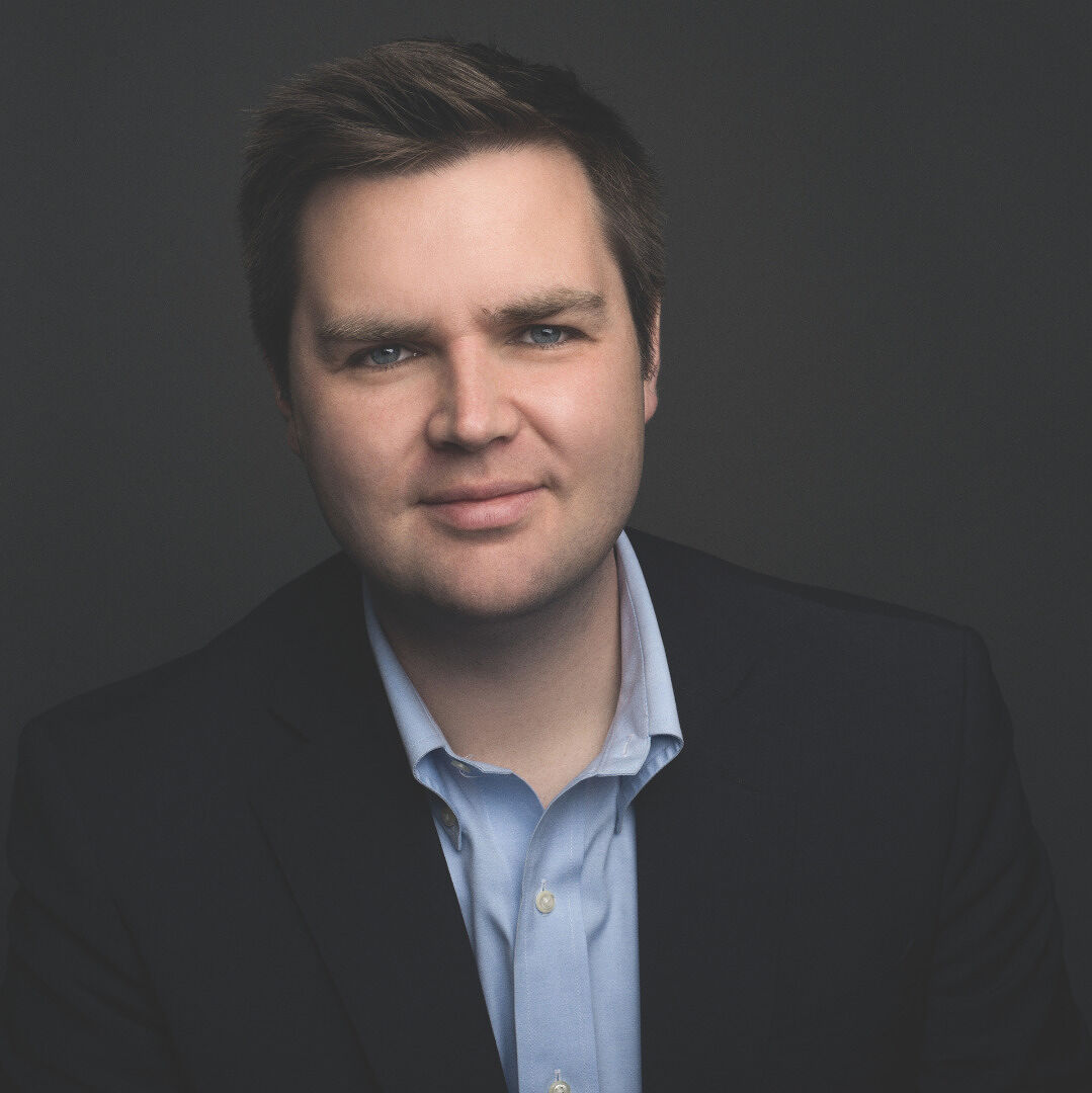 J.D. Vance - Alle Hörbücher bei Audible.de