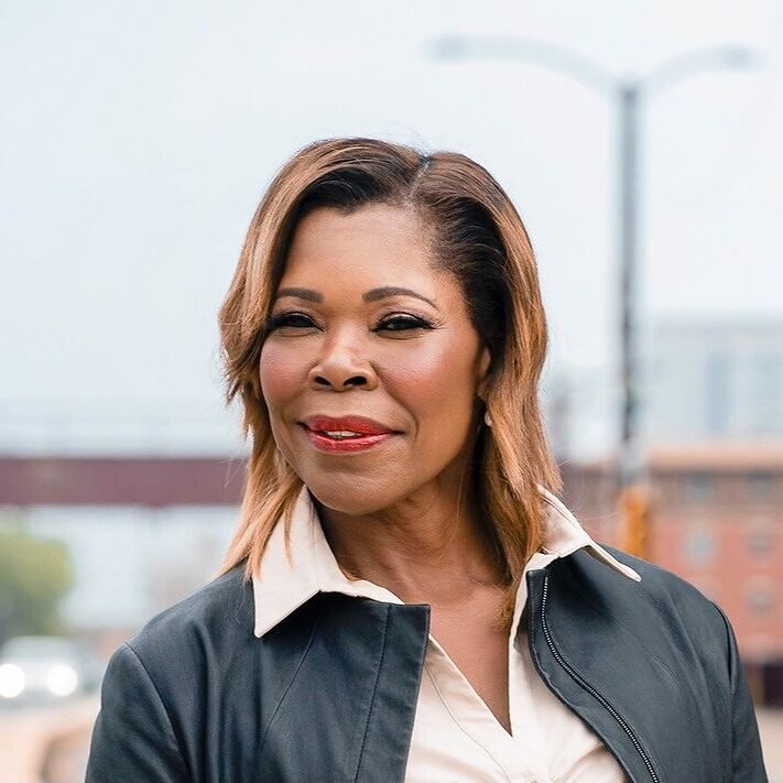 Dee M. Robinson – Audio Books, Best Sellers, Author Bio | Audible.com