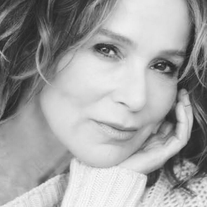 Jennifer Grey – Audio Books, Best Sellers, Author Bio | Audible.com