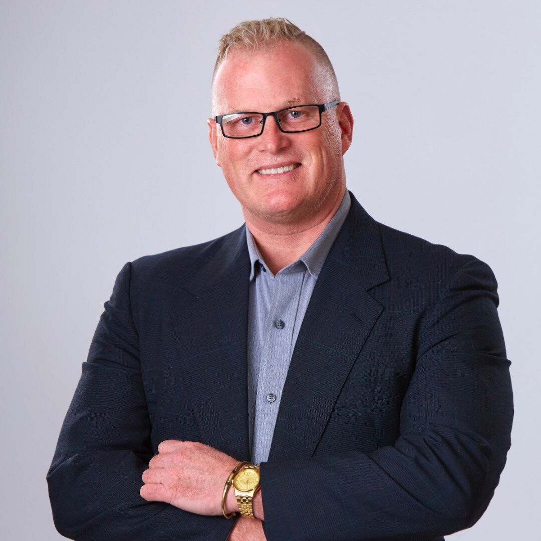 Dean Collins - Alle Hörbücher bei Audible.de