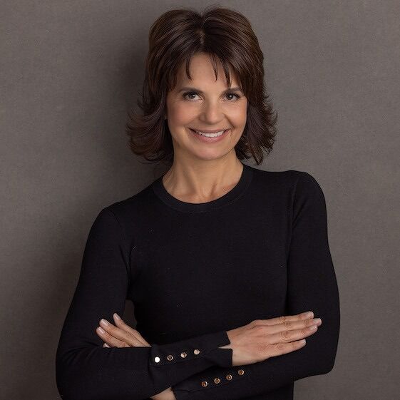 Lisa McCarthy – Audio Books, Best Sellers, Author Bio | Audible.com