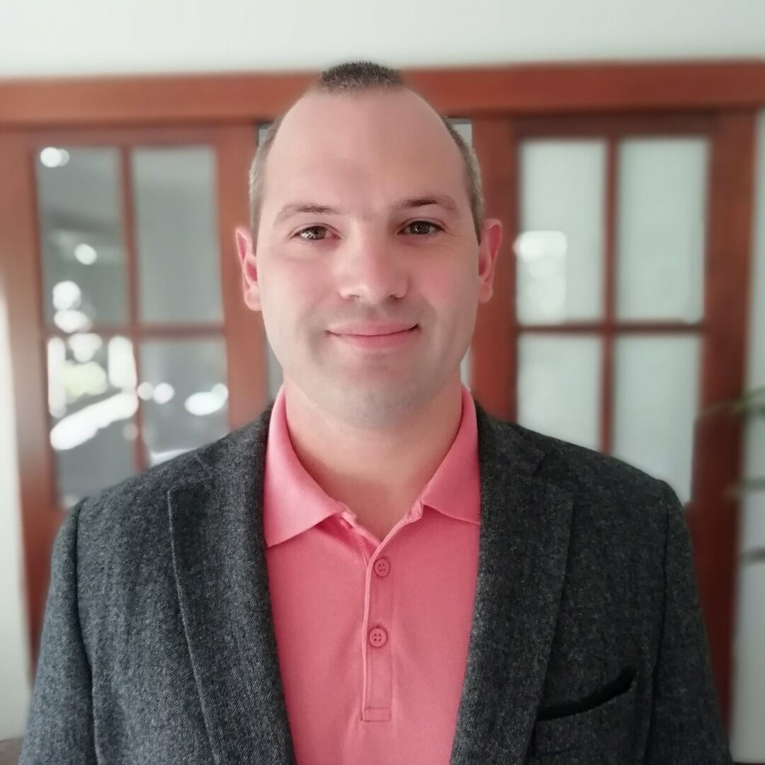 Dr Dan Matthews – Audio Books, Best Sellers, Author Bio | Audible.com