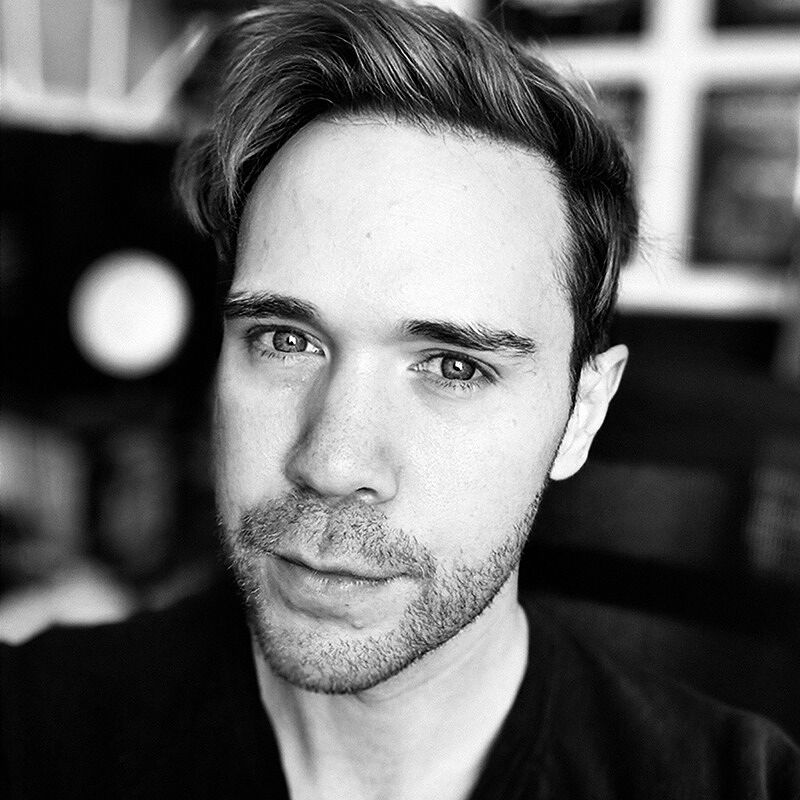 M Van Rhoon - Alle Hörbücher bei Audible.de