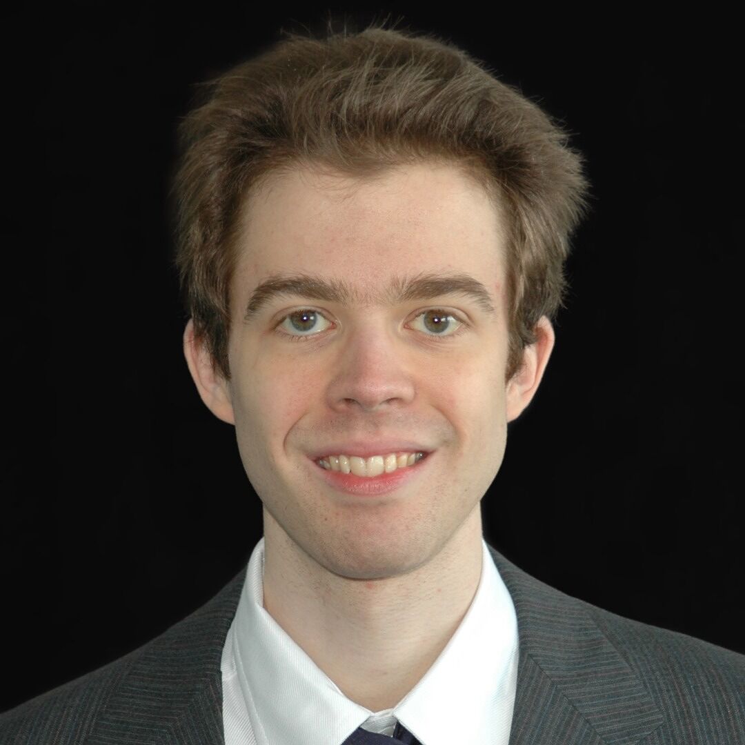 T. Smith 4 – Audiolibros, Bestsellers, Biografía del Autor | Audible.com