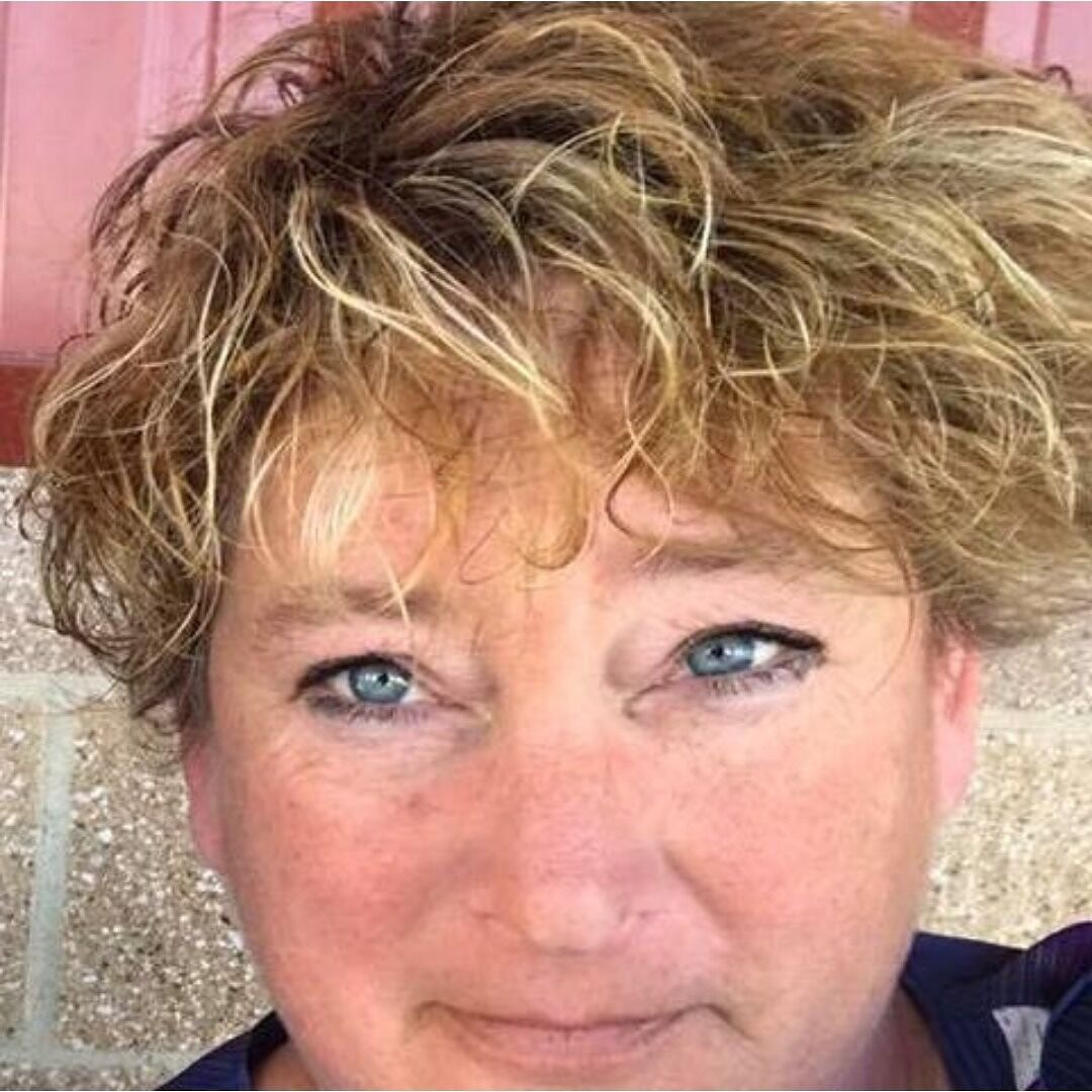 Laura Reeves – Audio Books, Best Sellers, Author Bio | Audible.com