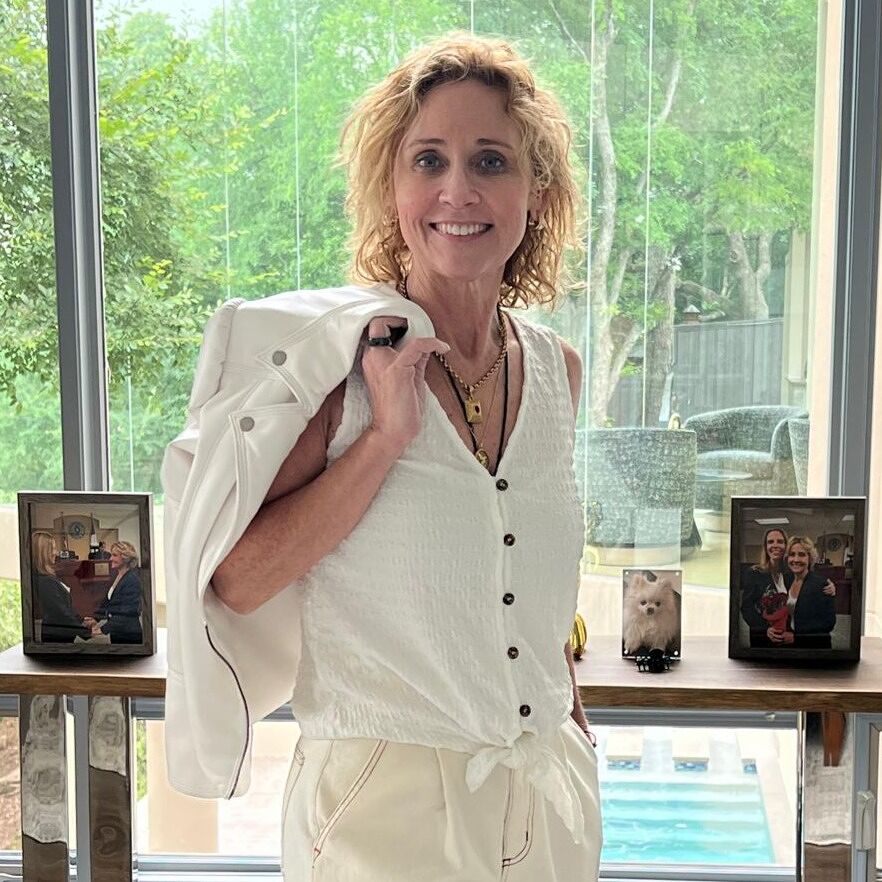 Lisa Cooney Audiobooks | Audible.co.uk