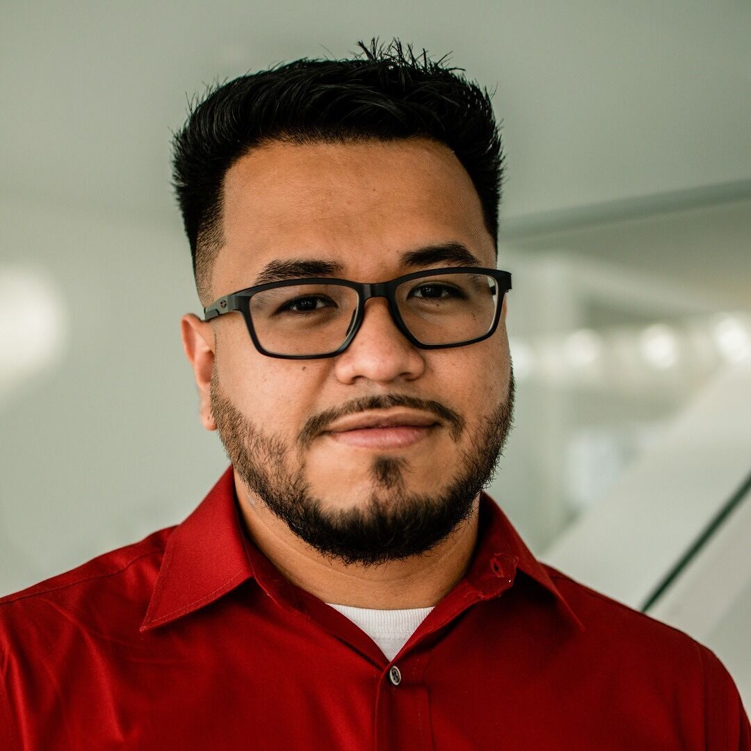 Daniel Gonzales – Audio Books, Best Sellers, Author Bio | Audible.com