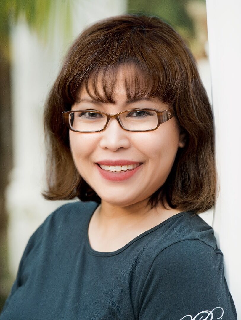 Veronica Crowe – Audio Books, Best Sellers, Author Bio | Audible.com