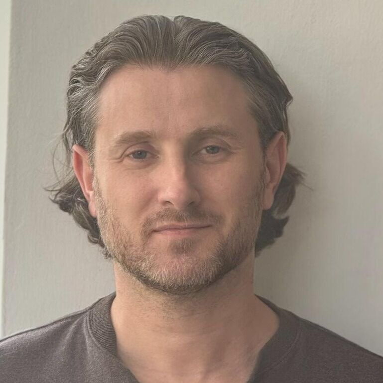 Richard Bellamy - Alle Hörbücher bei Audible.de