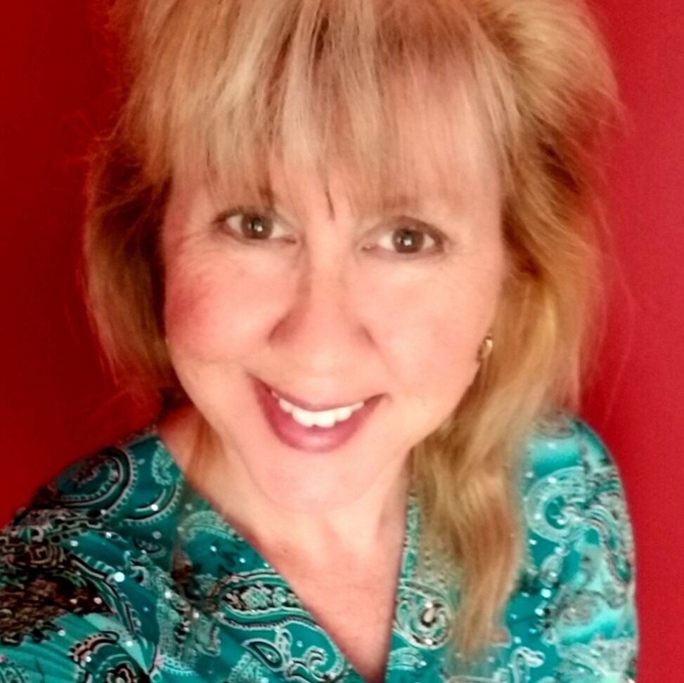 Estelle Rodgers's Instagram, Twitter & Facebook on IDCrawl