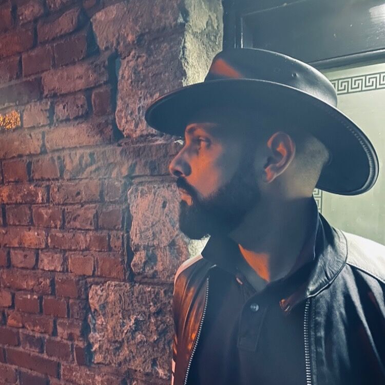 Adam Lyndon – Audio Books, Best Sellers, Author Bio | Audible.com