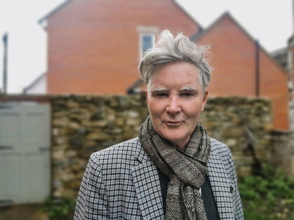 Guy Kennaway – Audio Books, Best Sellers, Author Bio | Audible.com