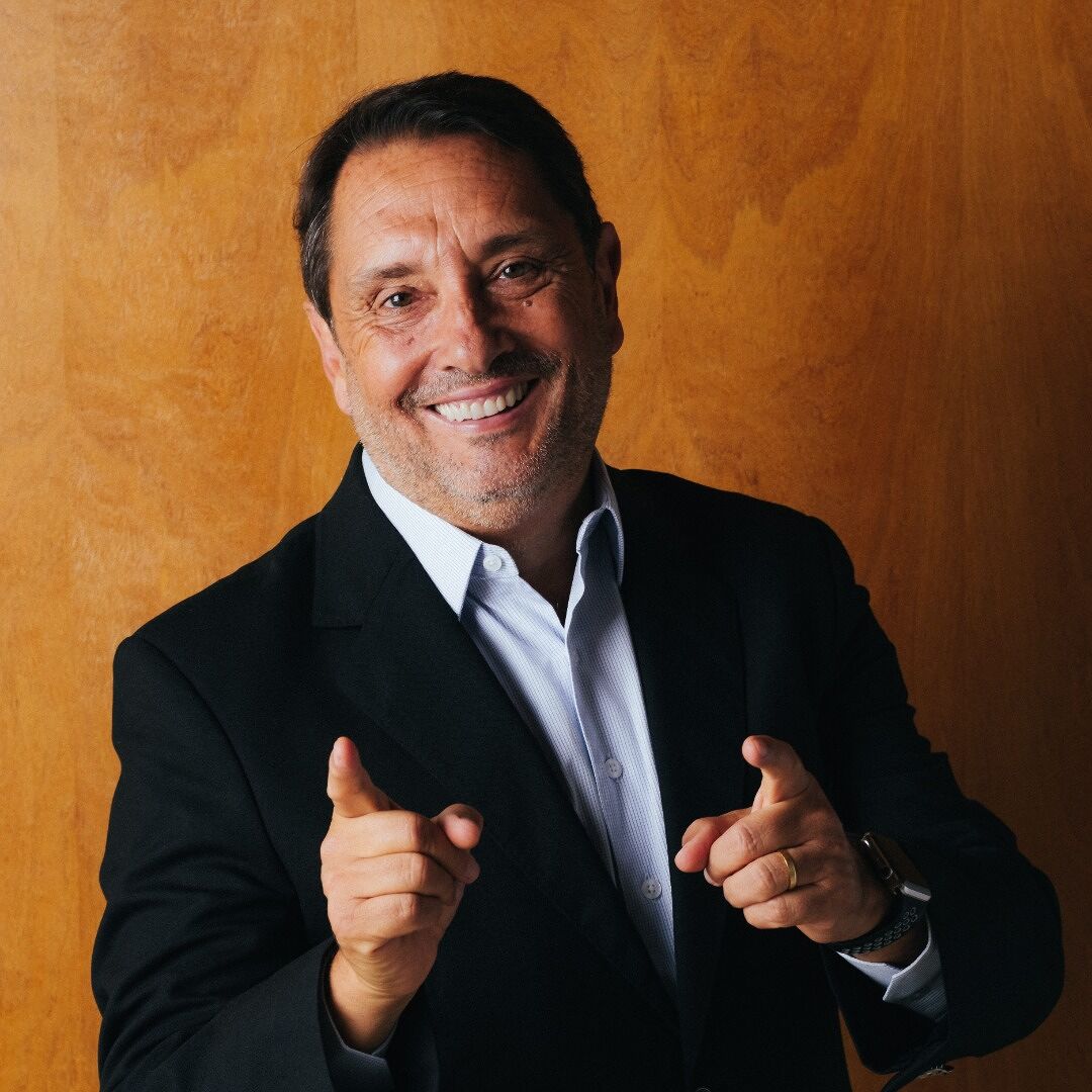 Carlos Júlio – Audio Books, Best Sellers, Author Bio | Audible.com