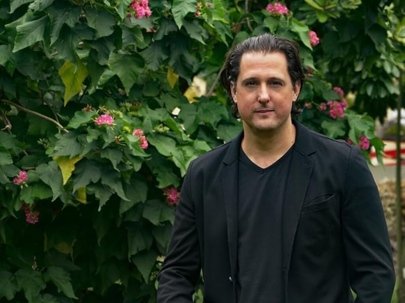 Amazon.com: Marcus Vega Doesn't Speak Spanish eBook : Cartaya, Pablo ...