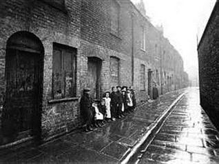 Ten Years in a London Slum: Being the Adventures of a Clerical Micawber ...