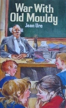 War with Old Mouldy! (A Pied Piper Book) by Jean Ure | Goodreads