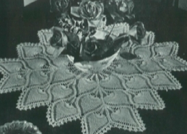 #0914 SQUARE CENTERPIECE VINTAGE CROCHET PATTERN by Princess of ...