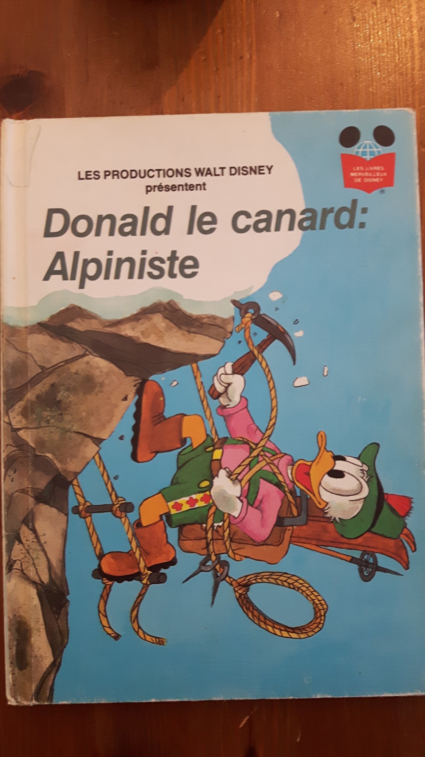 Donald le canard: Alpiniste by Walt Disney Company | Goodreads