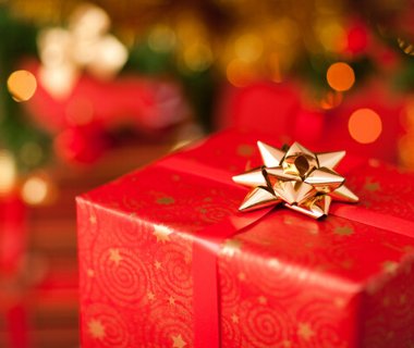 Billionaire Under the Mistletoe by Naima Simone | Goodreads