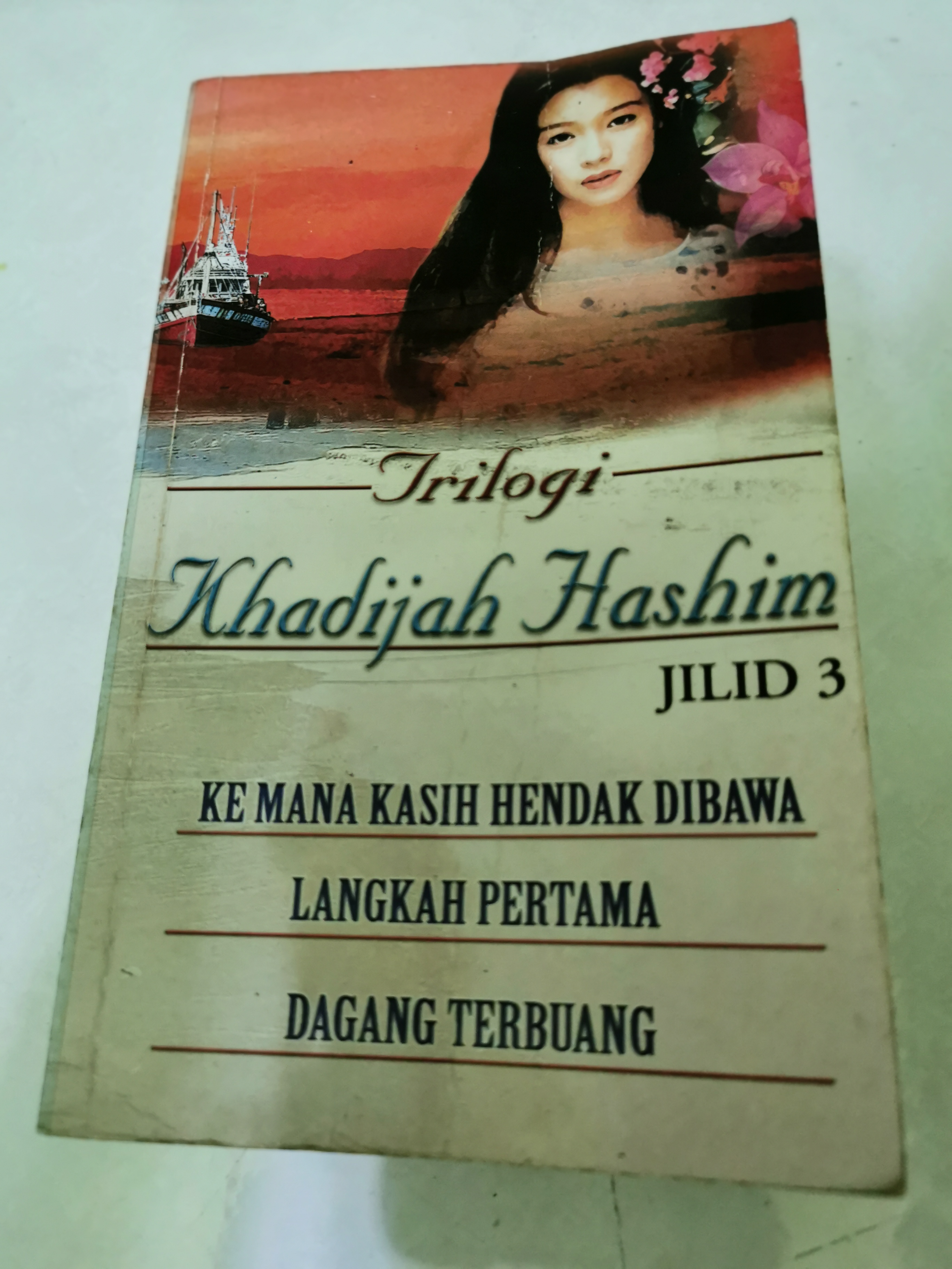 Khadijah Hashim trilogi Jilid 3 by Khadijah Hashim | Goodreads