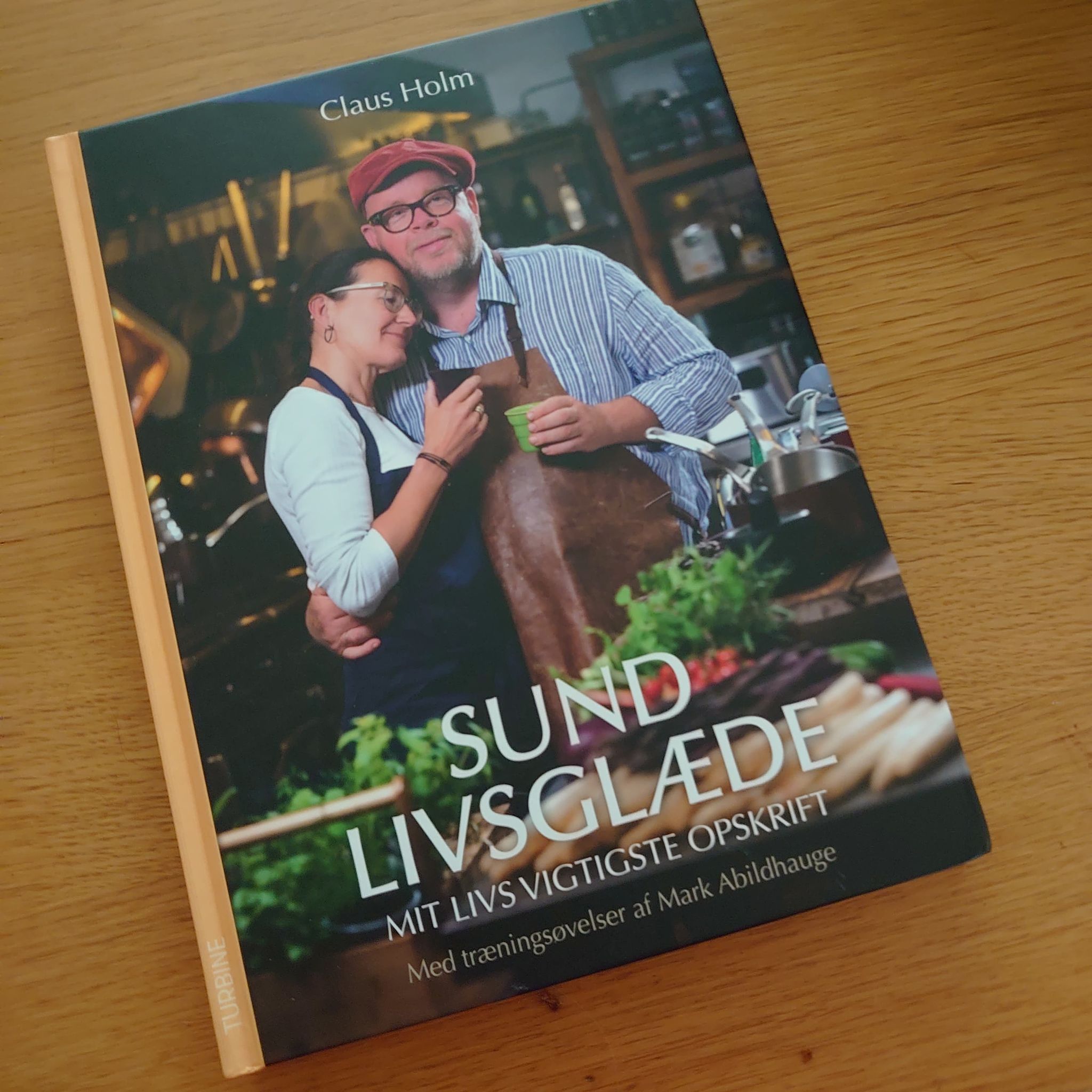 Sund livsglæde by Claus Julius Holm | Goodreads