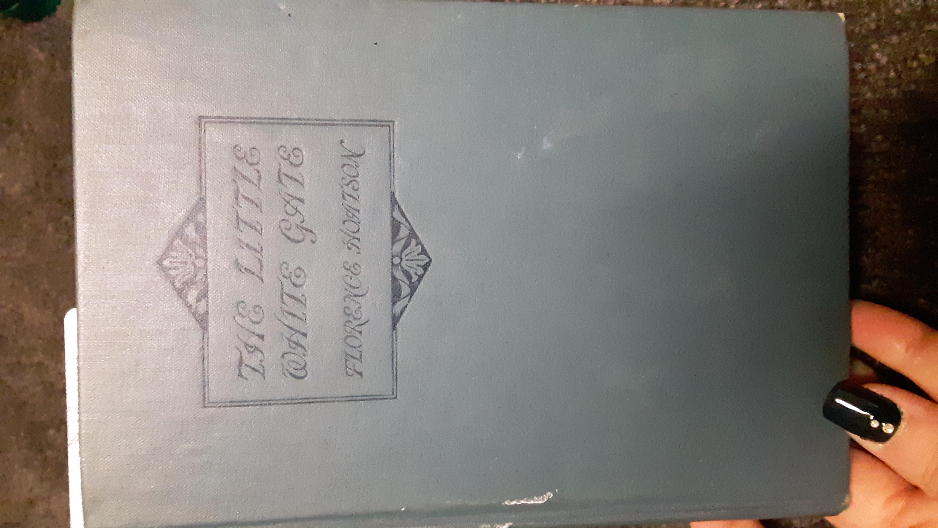 The Little White Gate by Florence Hoatson | Goodreads