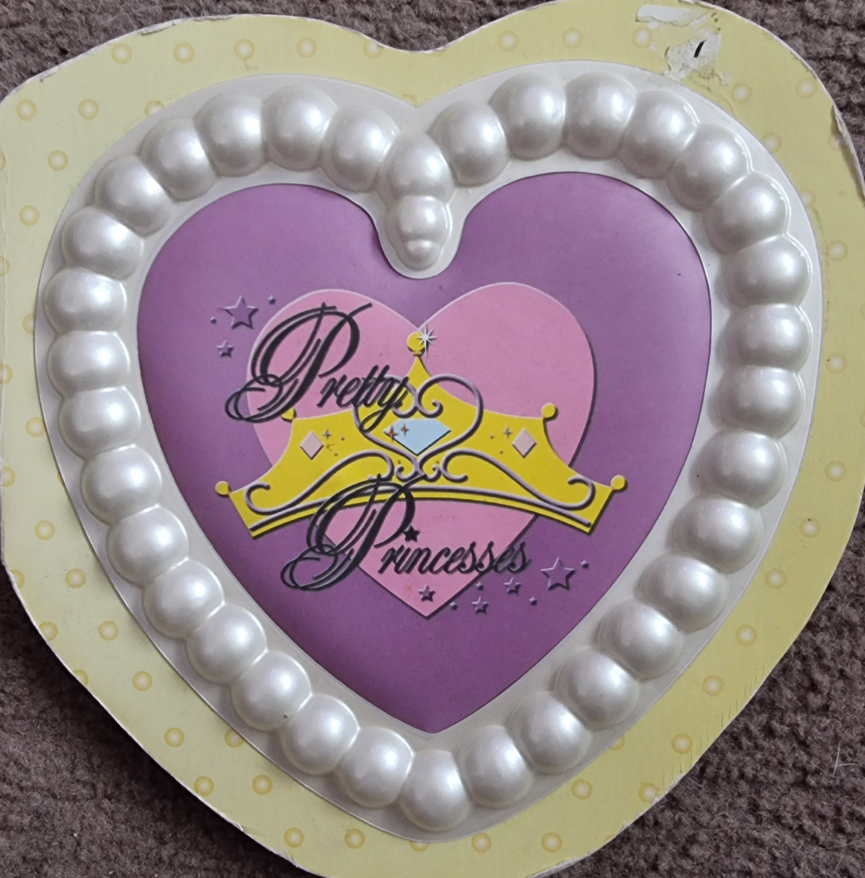 Pretty Princesses: A Special Gift by Paradise Press | Goodreads