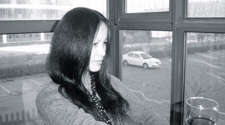 The Girl Who Sold Phones by Sheng Keyi | Goodreads