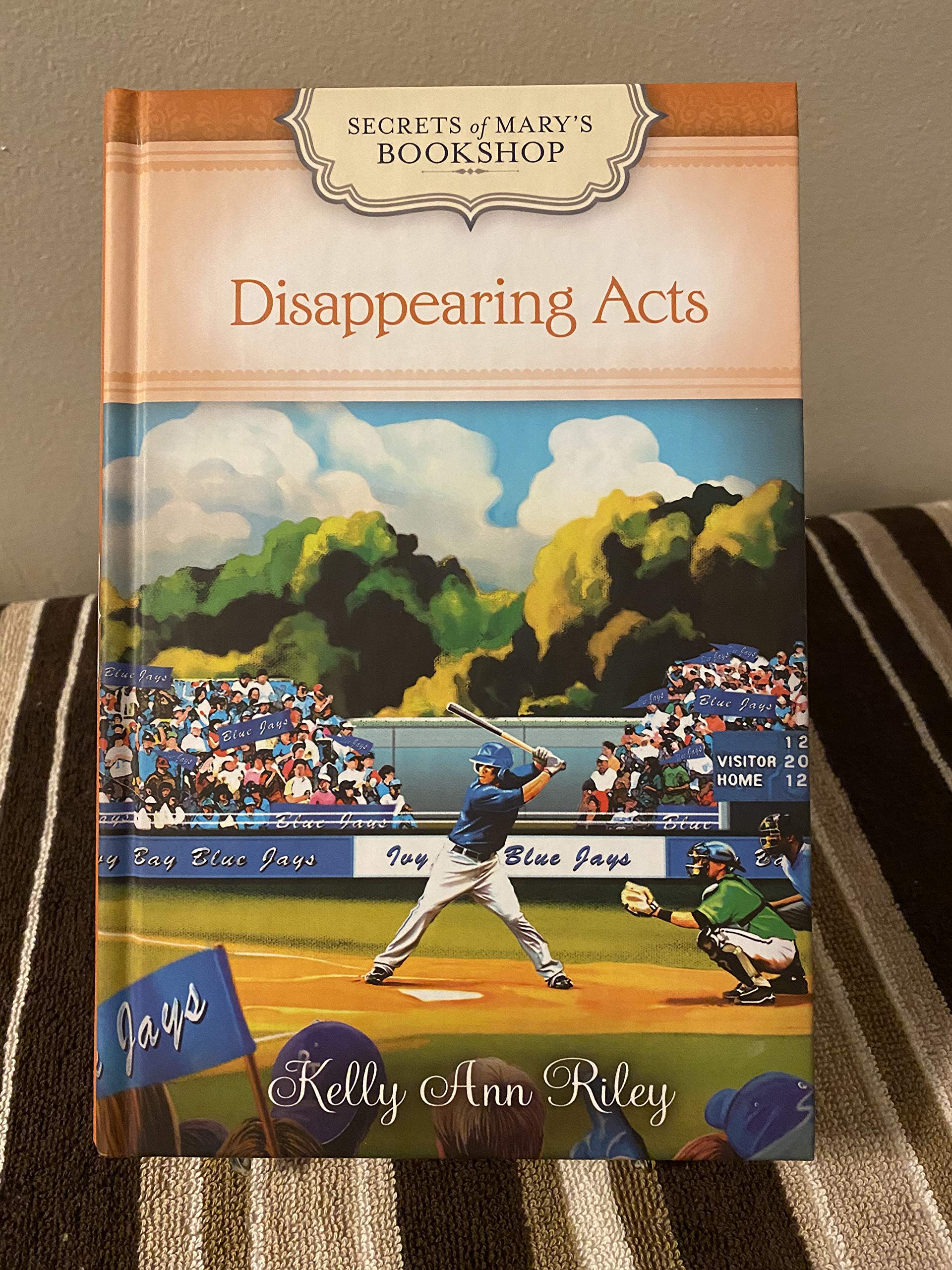 Disappearing Acts by Kelly Ann Riley | Goodreads
