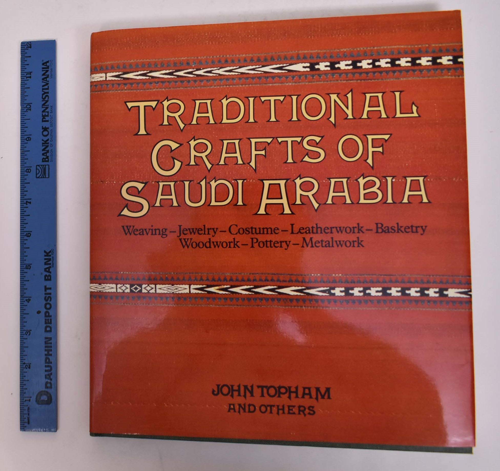 Traditional Crafts of Saudi Arabia: Weaving-Jewellery-Costume ...