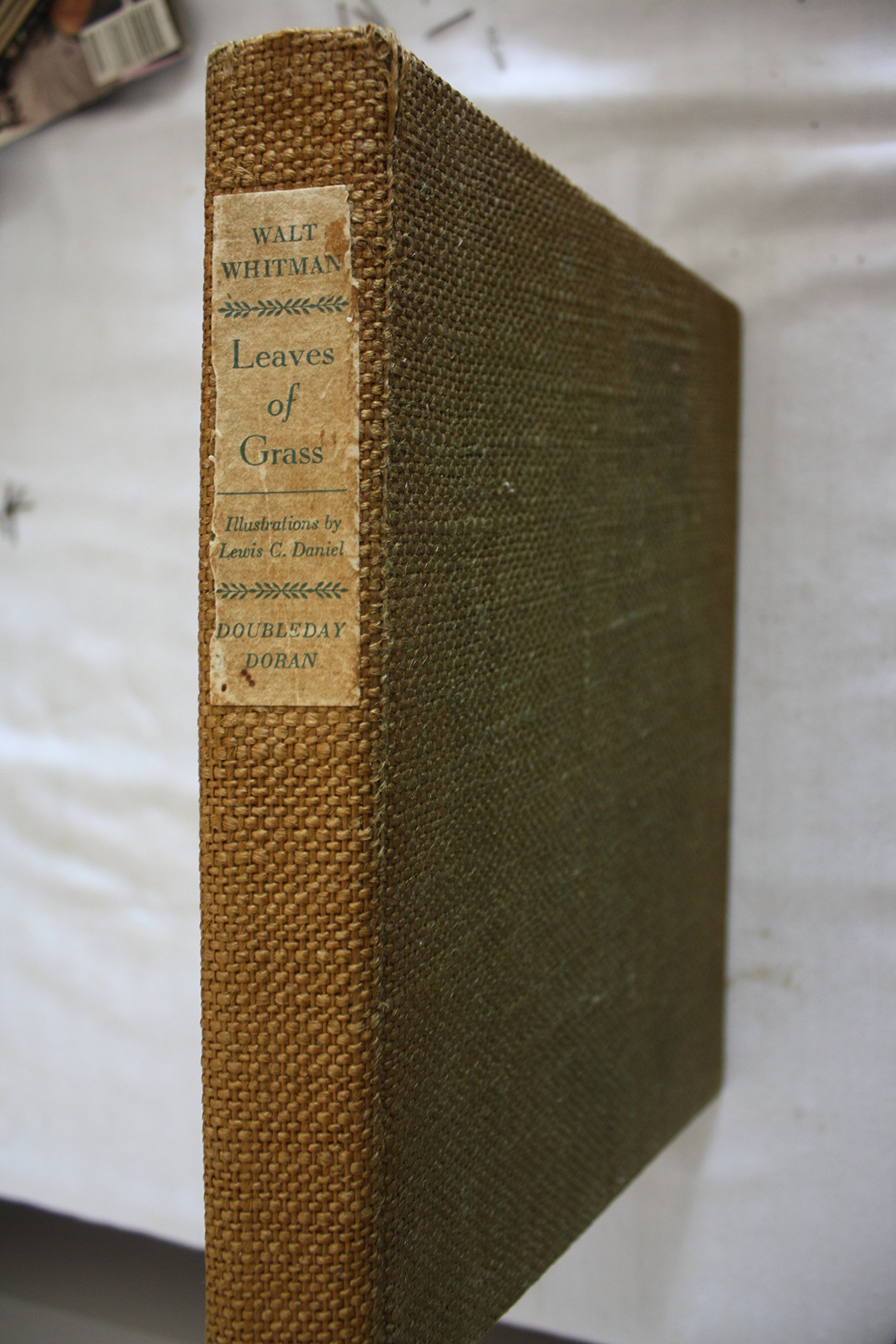Leaves of Grass (Notable American Authors) by Walt Whitman | Goodreads