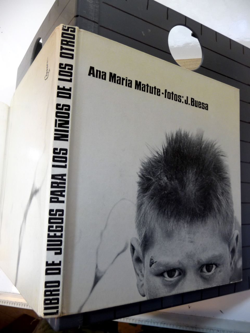Libro De Juegos Para Los Ninos De Los Otros Ana Maria Matute - Fotos ...