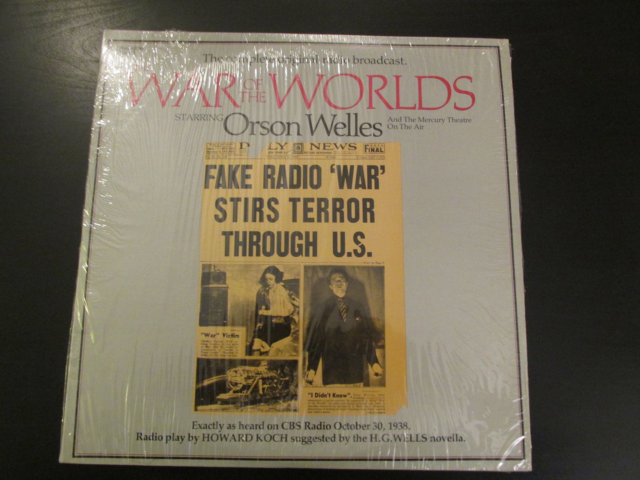 WAR OF THE WORLDS: The Complete Original Radio Broadcast, Starring ...