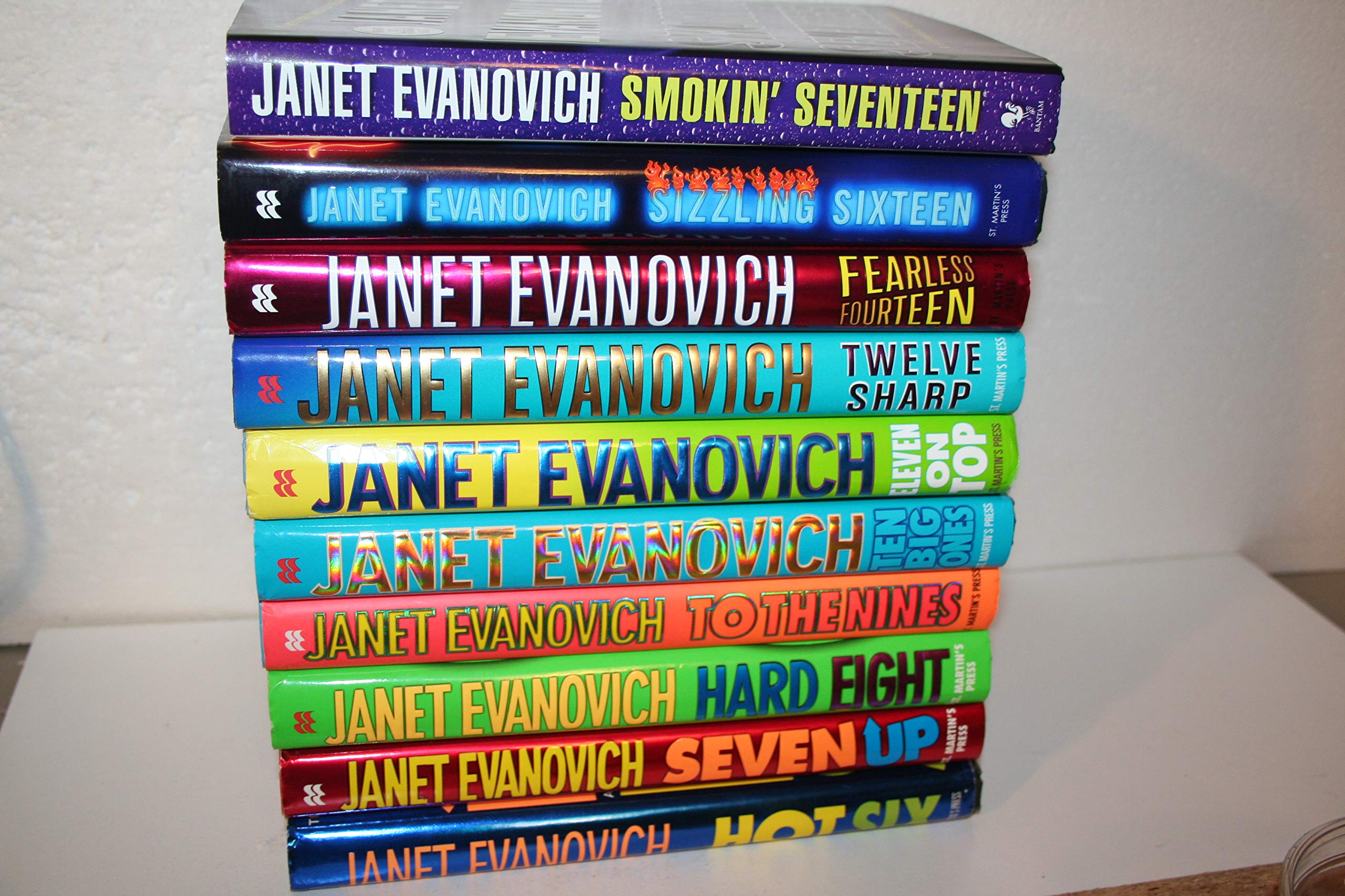 Janet Evanovich's Stephanie Plum Series 10-book collection: #6-11, 14 ...